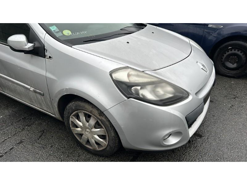 Face avant pour RENAULT CLIO 3 PHASE 2 d'occasion - Jaqu'Auto